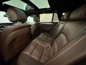 Pelēks BMW 530 2014 Marijampole, ar dzinēja tilpumu 2.99 L un nobraukumu 243 tūkst. km par 11650 €, foto 24 vietnē AUTOMOTO.COM.LV