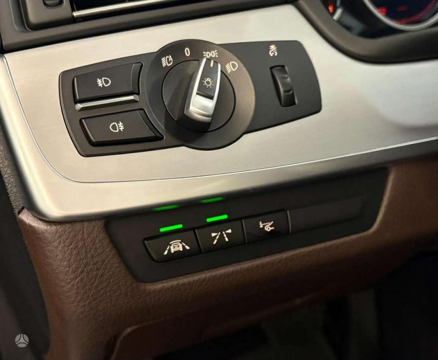 Pelēks BMW 530 2014 Marijampole, ar dzinēja tilpumu 2.99 L un nobraukumu 243 tūkst. km par 11650 €, foto 26 vietnē AUTOMOTO.COM.LV