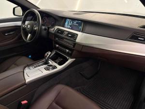 Pelēks BMW 530 2014 Marijampole, ar dzinēja tilpumu 2.99 L un nobraukumu 243 tūkst. km par 11450 €, foto 19 vietnē AUTOMOTO.COM.LV