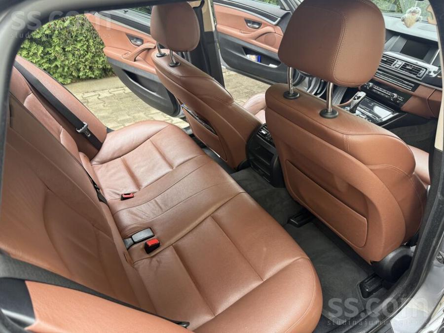 Pelēks BMW 530 2014 Jelgava, ar dzinēja tilpumu 3.00 L un nobraukumu 275 tūkst. km par 12000 €, foto 12 vietnē AUTOMOTO.COM.LV