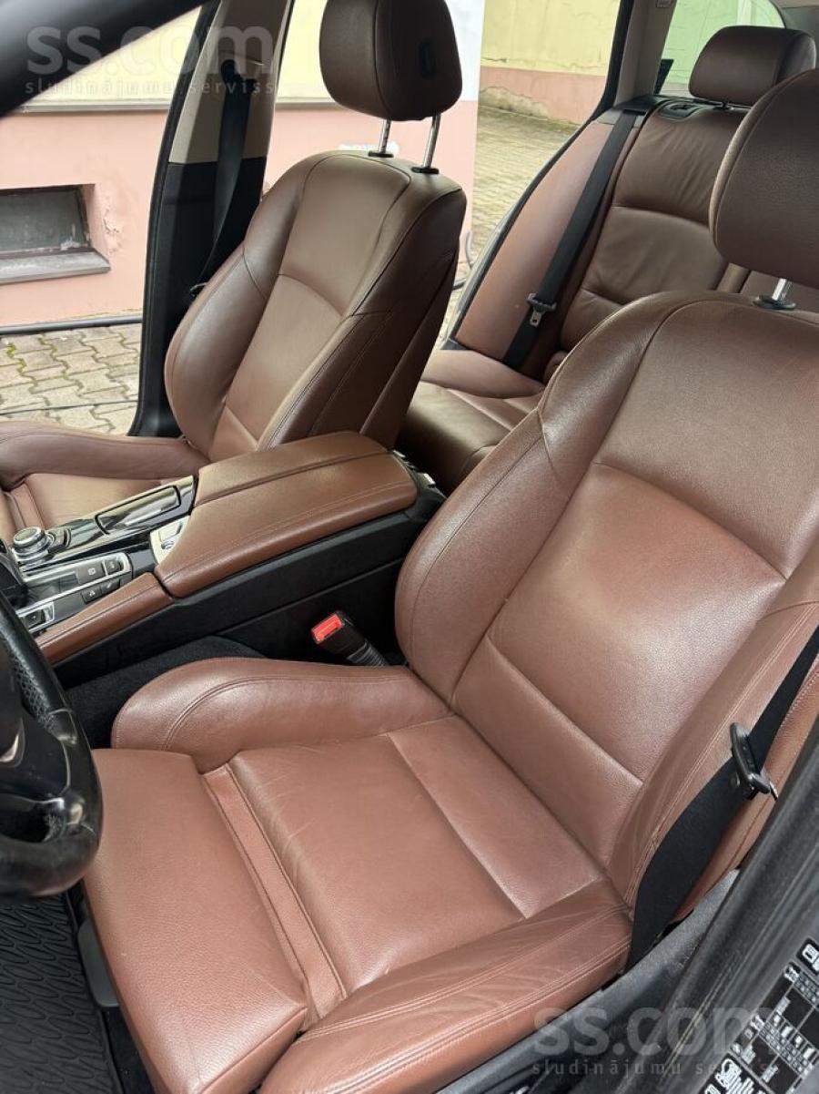 Pelēks BMW 530 2014 Jelgava, ar dzinēja tilpumu 3.00 L un nobraukumu 275 tūkst. km par 12000 €, foto 18 vietnē AUTOMOTO.COM.LV