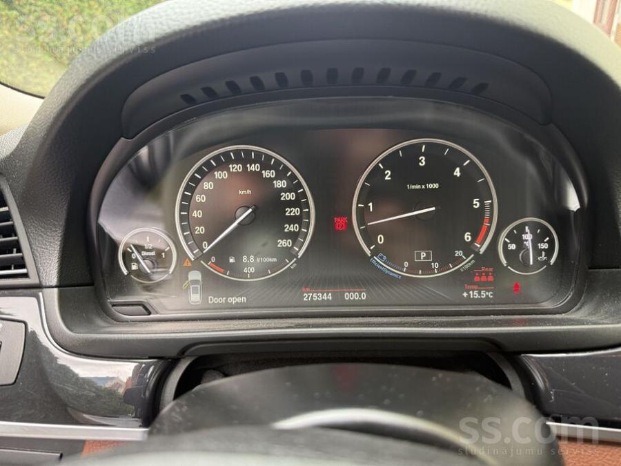 Pelēks BMW 530 2014 Jelgava, ar dzinēja tilpumu 3.00 L un nobraukumu 275 tūkst. km par 12000 €, foto 19 vietnē AUTOMOTO.COM.LV