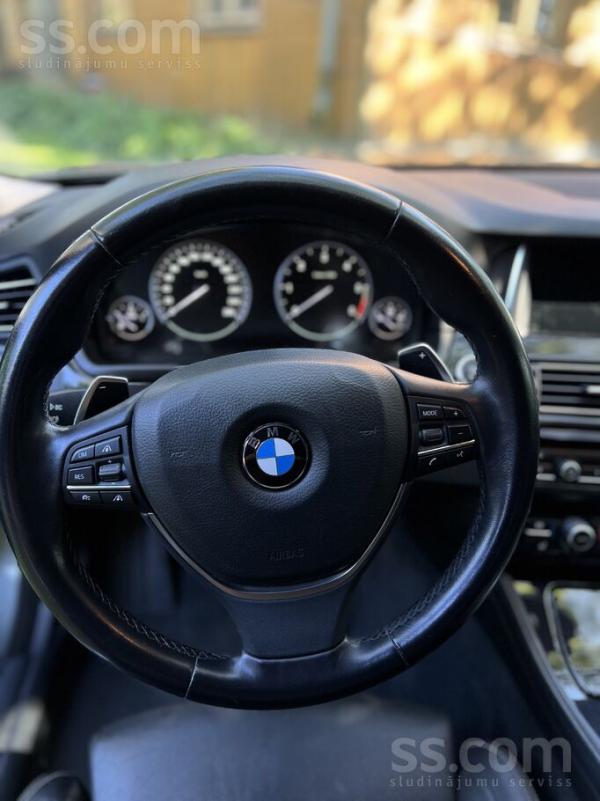 Grey BMW 530 2014 in Riga, with an engine capacity of 3.00 L and mileage of 261 thousand km for 14200 €, photo 11 on AUTOMOTO.COM.LV