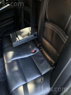 Grey BMW 530 2014 in Riga, with an engine capacity of 3.00 L and mileage of 261 thousand km for 14200 €, photo 13 on AUTOMOTO.COM.LV