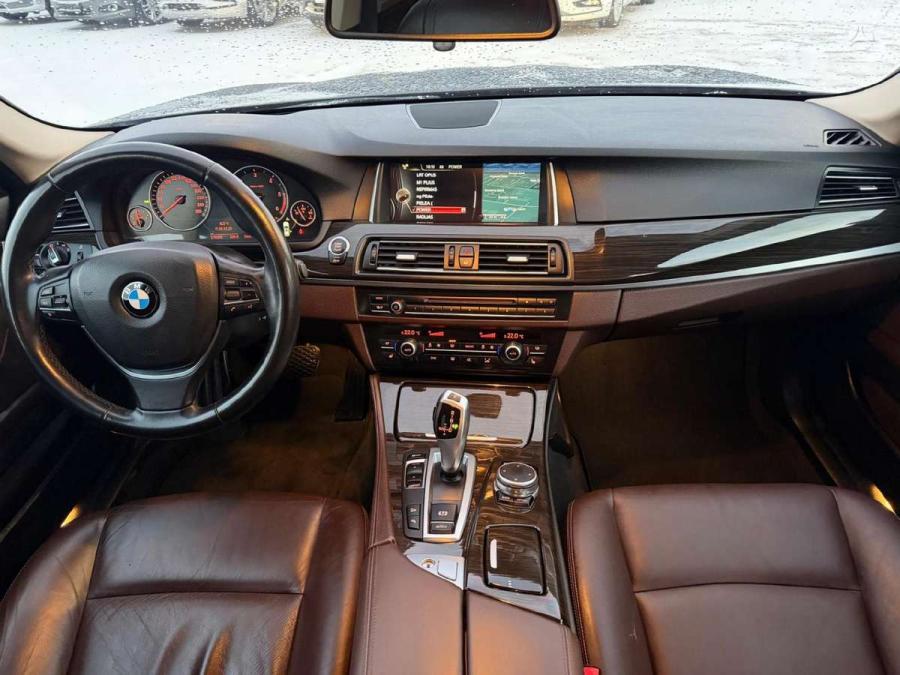Pelēks BMW 530 2015 Šauļi, ar dzinēja tilpumu 3.00 L un nobraukumu 273 tūkst. km par 10800 €, foto 11 vietnē AUTOMOTO.COM.LV