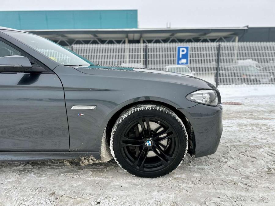 Pelēks BMW 530 2015 Šauļi, ar dzinēja tilpumu 2.99 L un nobraukumu 277 tūkst. km par 12600 €, foto 4 vietnē AUTOMOTO.COM.LV