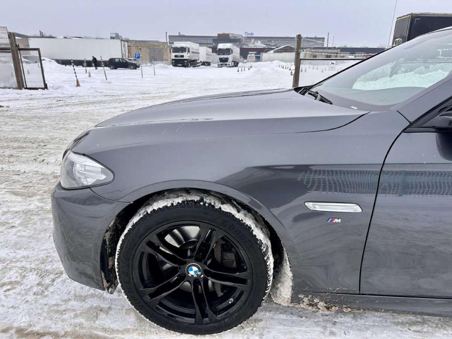 Pelēks BMW 530 2015 Šauļi, ar dzinēja tilpumu 2.99 L un nobraukumu 277 tūkst. km par 12600 €, foto 12 vietnē AUTOMOTO.COM.LV