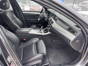 Pelēks BMW 530 2015 Šauļi, ar dzinēja tilpumu 2.99 L un nobraukumu 277 tūkst. km par 12600 €, foto 26 vietnē AUTOMOTO.COM.LV