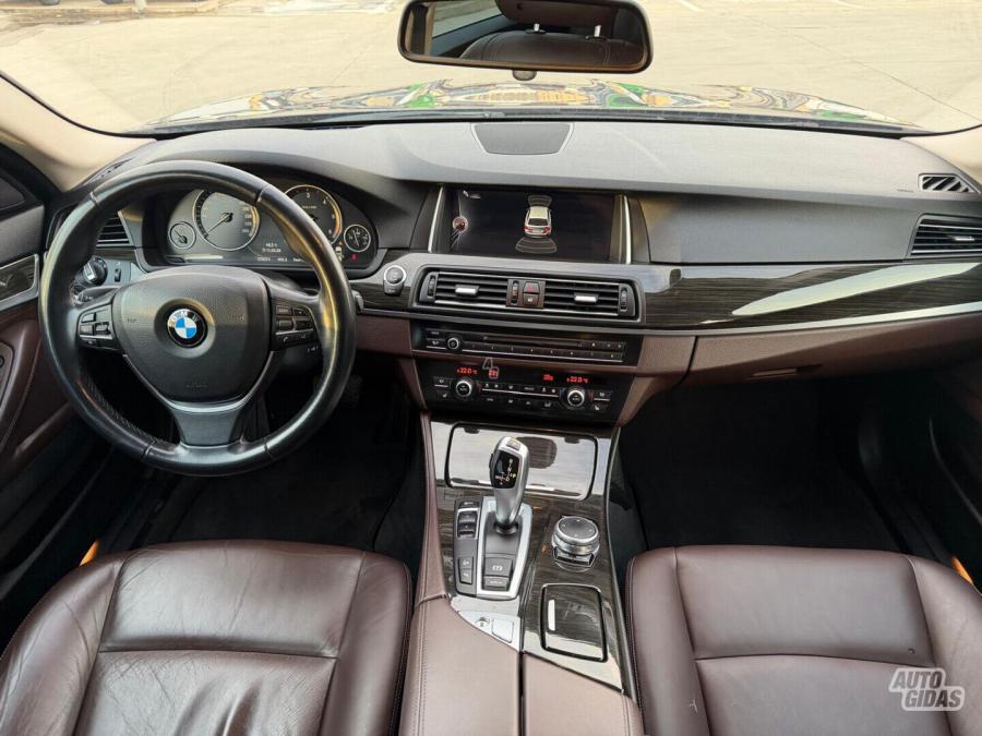 Grey BMW 530 2015 in Siauliai, with an engine capacity of 3.00 L and mileage of 273 thousand km for 10500 €, photo 10 on AUTOMOTO.COM.LV