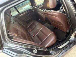 Grey BMW 530 2015 in Siauliai, with an engine capacity of 3.00 L and mileage of 273 thousand km for 10500 €, photo 17 on AUTOMOTO.COM.LV