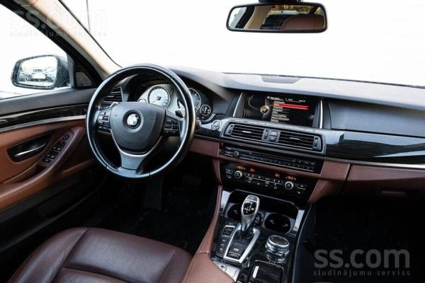 Grey BMW 530 2015 in Riga, with an engine capacity of 3.00 L and mileage of 260 thousand km for 11500 €, photo 8 on AUTOMOTO.COM.LV