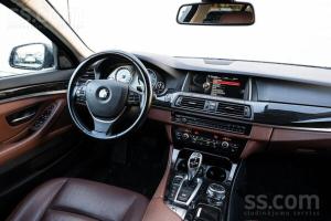 Grey BMW 530 2015 in Riga, with an engine capacity of 3.00 L and mileage of 260 thousand km for 11500 €, photo 9 on AUTOMOTO.COM.LV
