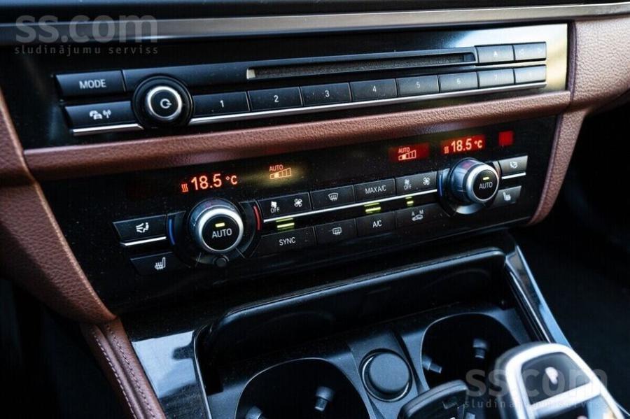 Grey BMW 530 2015 in Riga, with an engine capacity of 3.00 L and mileage of 260 thousand km for 11500 €, photo 13 on AUTOMOTO.COM.LV