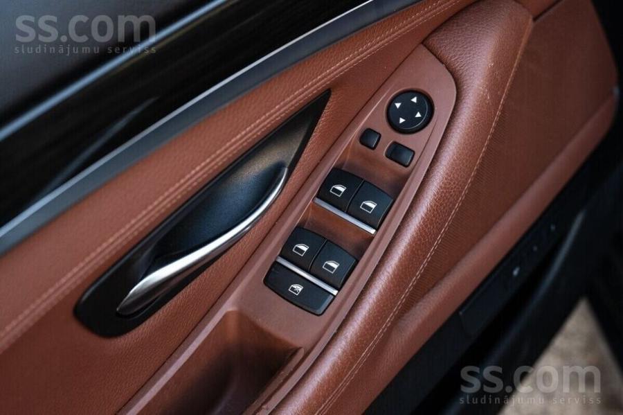 Grey BMW 530 2015 in Riga, with an engine capacity of 3.00 L and mileage of 260 thousand km for 11500 €, photo 21 on AUTOMOTO.COM.LV