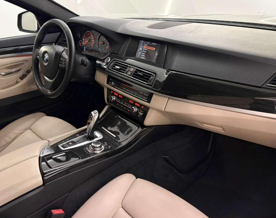 Pelēks BMW 530 2015 Marijampole, ar dzinēja tilpumu 2.99 L un nobraukumu 331 tūkst. km par 10999 €, foto 15 vietnē AUTOMOTO.COM.LV
