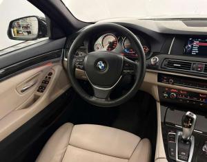 Pelēks BMW 530 2015 Marijampole, ar dzinēja tilpumu 2.99 L un nobraukumu 331 tūkst. km par 10999 €, foto 18 vietnē AUTOMOTO.COM.LV