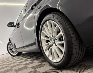 Pelēks BMW 530 2015 Marijampole, ar dzinēja tilpumu 2.99 L un nobraukumu 331 tūkst. km par 10999 €, foto 26 vietnē AUTOMOTO.COM.LV