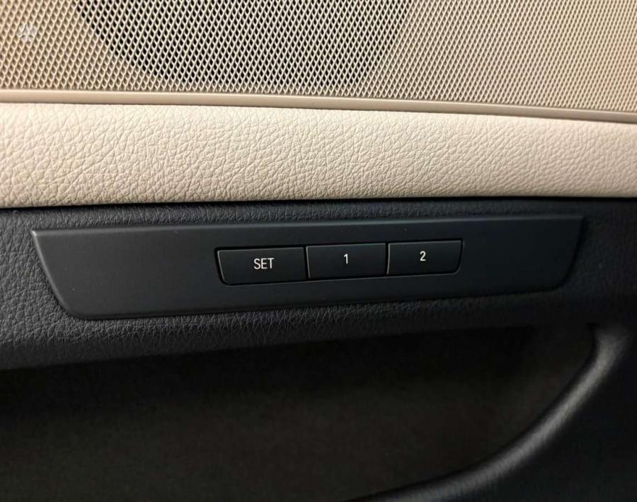Pelēks BMW 530 2015 Marijampole, ar dzinēja tilpumu 2.99 L un nobraukumu 331 tūkst. km par 10999 €, foto 28 vietnē AUTOMOTO.COM.LV
