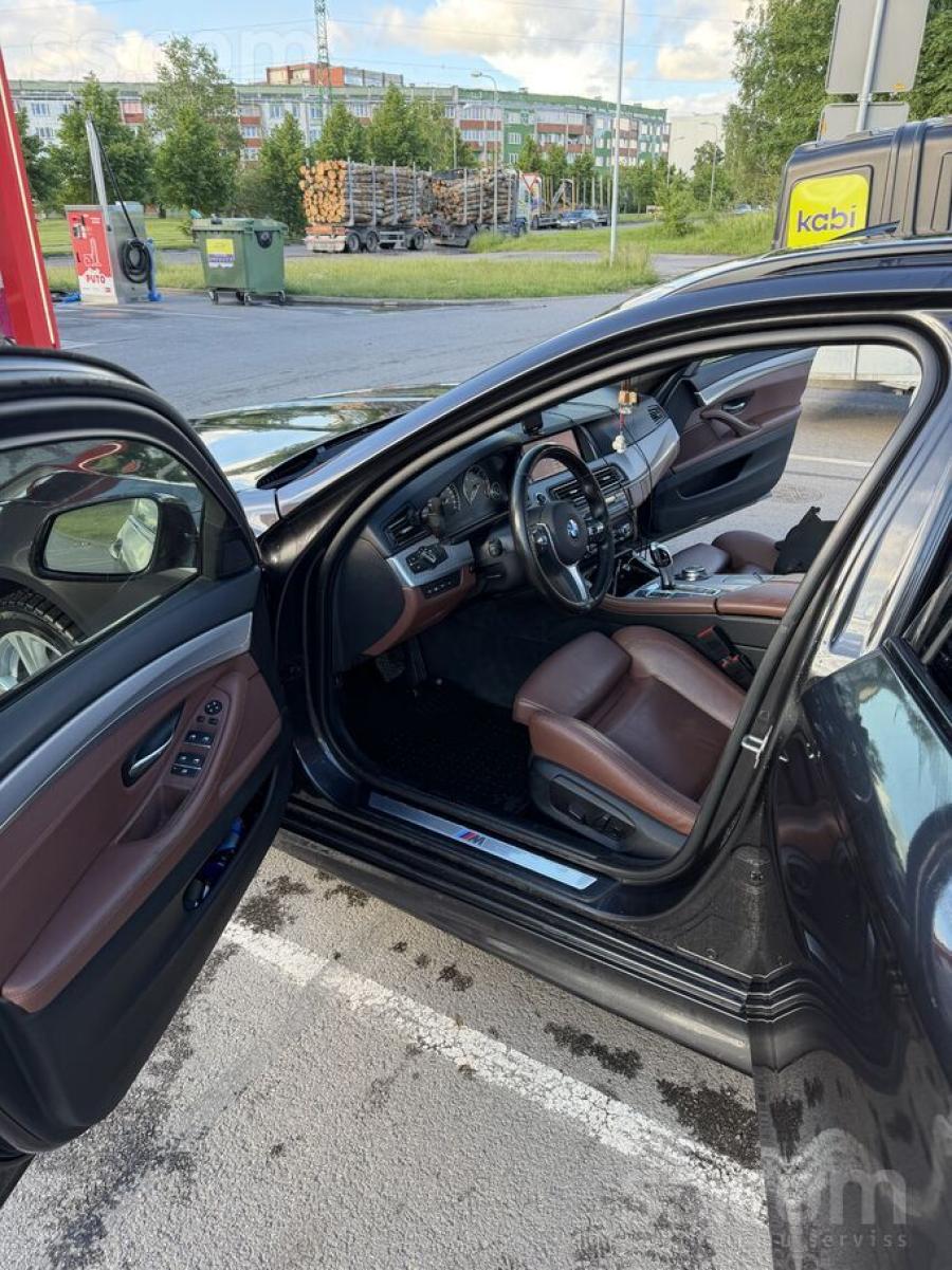 Pelēks BMW 530 2015 Rīga, ar dzinēja tilpumu 3.00 L un nobraukumu 306 tūkst. km par 11490 €, foto 8 vietnē AUTOMOTO.COM.LV