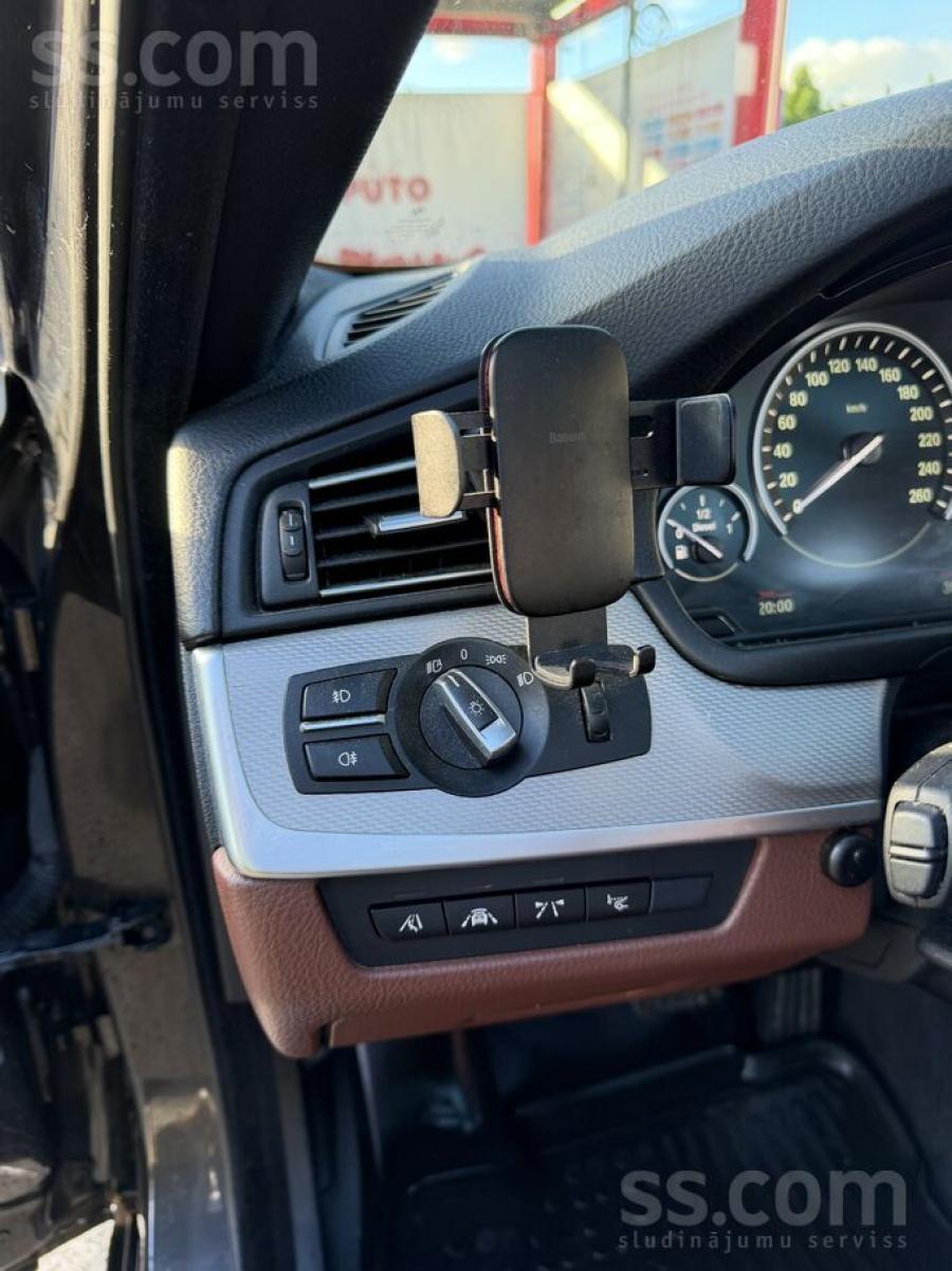 Pelēks BMW 530 2015 Rīga, ar dzinēja tilpumu 3.00 L un nobraukumu 306 tūkst. km par 11490 €, foto 14 vietnē AUTOMOTO.COM.LV