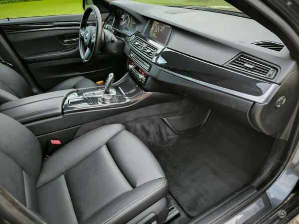 Grey BMW 530 2015 in Trakai, with an engine capacity of 2.99 L and mileage of 303 thousand km for 9940 €, photo 9 on AUTOMOTO.COM.LV