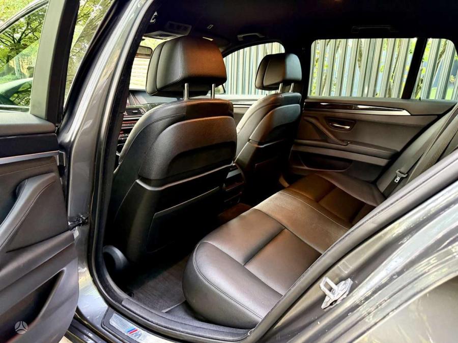 Pelēks BMW 530 2015 Kauņa, ar dzinēja tilpumu 0.00 L un nobraukumu 303 tūkst. km par 10800 €, foto 9 vietnē AUTOMOTO.COM.LV
