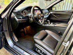 Pelēks BMW 530 2015 Kauņa, ar dzinēja tilpumu 0.00 L un nobraukumu 303 tūkst. km par 10800 €, foto 13 vietnē AUTOMOTO.COM.LV