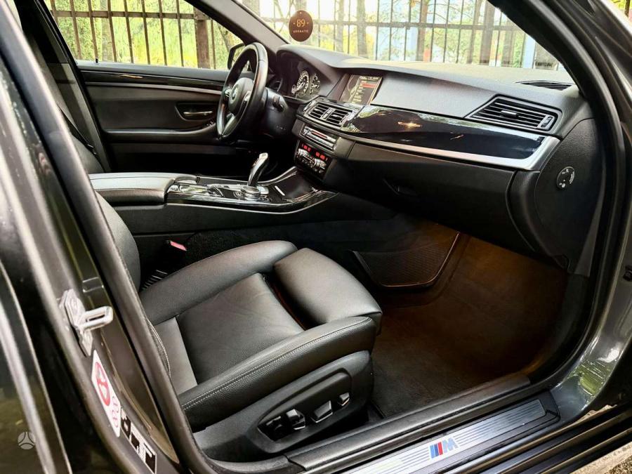 Pelēks BMW 530 2015 Kauņa, ar dzinēja tilpumu 0.00 L un nobraukumu 303 tūkst. km par 10800 €, foto 14 vietnē AUTOMOTO.COM.LV