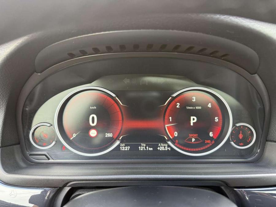 Grey BMW 530 2015 in Marijampole, with an engine capacity of 2.99 L and mileage of 360 thousand km for 11800 €, photo 25 on AUTOMOTO.COM.LV