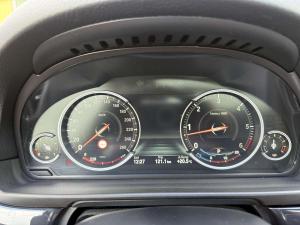 Grey BMW 530 2015 in Marijampole, with an engine capacity of 2.99 L and mileage of 360 thousand km for 11800 €, photo 26 on AUTOMOTO.COM.LV