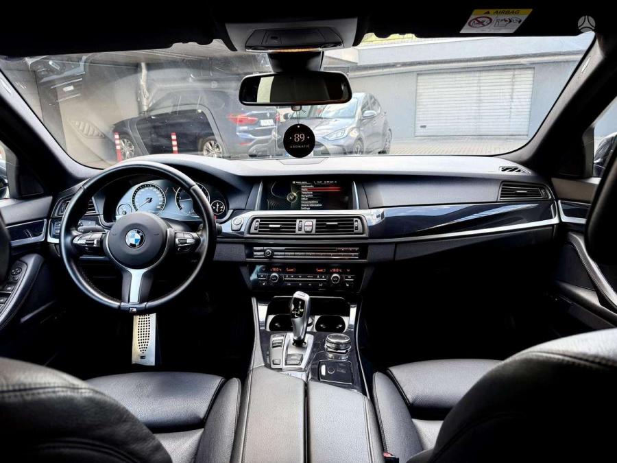Grey BMW 530 2015 in Kaunas, with an engine capacity of 0.00 L and mileage of 303 thousand km for 9700 €, photo 10 on AUTOMOTO.COM.LV