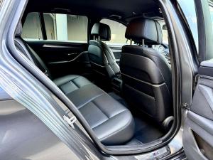 Grey BMW 530 2015 in Kaunas, with an engine capacity of 0.00 L and mileage of 303 thousand km for 9700 €, photo 14 on AUTOMOTO.COM.LV