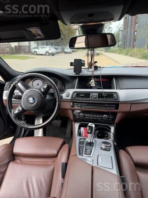 Grey BMW 530 2015 in Riga, with an engine capacity of 3.00 L and mileage of 310 thousand km for 11800 €, photo 10 on AUTOMOTO.COM.LV