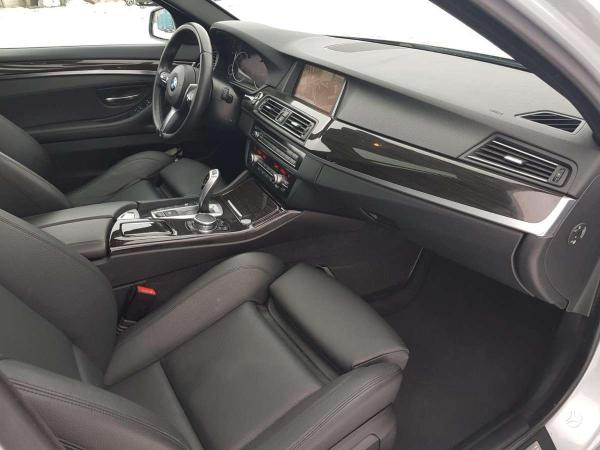 Grey BMW 530 2016 in Siauliai, with an engine capacity of 2.99 L and mileage of 273 thousand km for 10900 €, photo 7 on AUTOMOTO.COM.LV