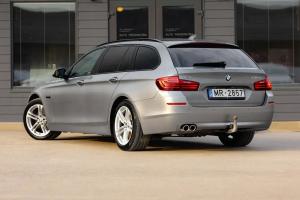 Grey BMW 530 2016 in Jelgava, with an engine capacity of 3.00 L and mileage of 269 thousand km for 12650 €, photo 3 on AUTOMOTO.COM.LV