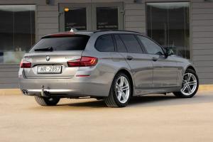 Grey BMW 530 2016 in Jelgava, with an engine capacity of 3.00 L and mileage of 269 thousand km for 12650 €, photo 5 on AUTOMOTO.COM.LV