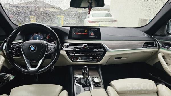 Grey BMW 530 2017 in Riga, with an engine capacity of 3.00 L and mileage of 216 thousand km for 24300 €, photo 7 on AUTOMOTO.COM.LV