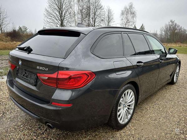 Pelēks BMW 530 2017 Utena, ar dzinēja tilpumu 2.99 L un nobraukumu 240 tūkst. km par 14900 €, foto 3 vietnē AUTOMOTO.COM.LV