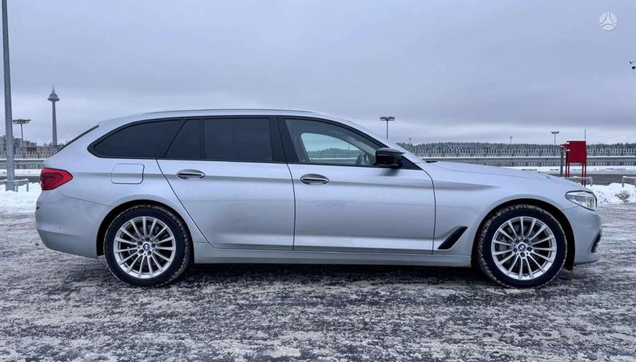 Pelēks BMW 530 2017 Viļņa, ar dzinēja tilpumu 3.00 L un nobraukumu 177 tūkst. km par 19990 €, foto 4 vietnē AUTOMOTO.COM.LV