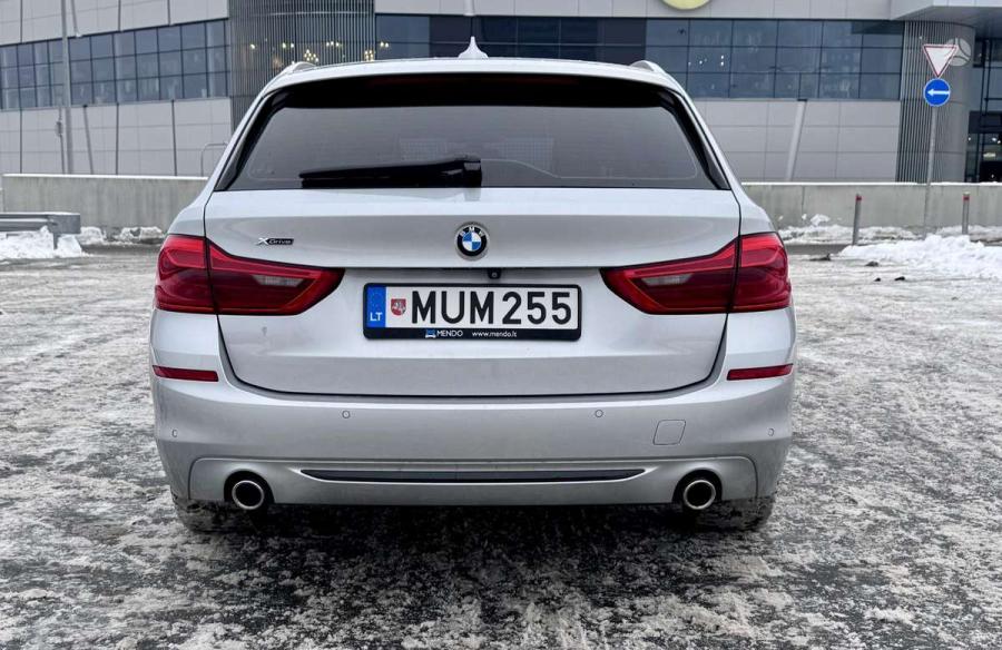 Pelēks BMW 530 2017 Viļņa, ar dzinēja tilpumu 3.00 L un nobraukumu 177 tūkst. km par 19990 €, foto 6 vietnē AUTOMOTO.COM.LV