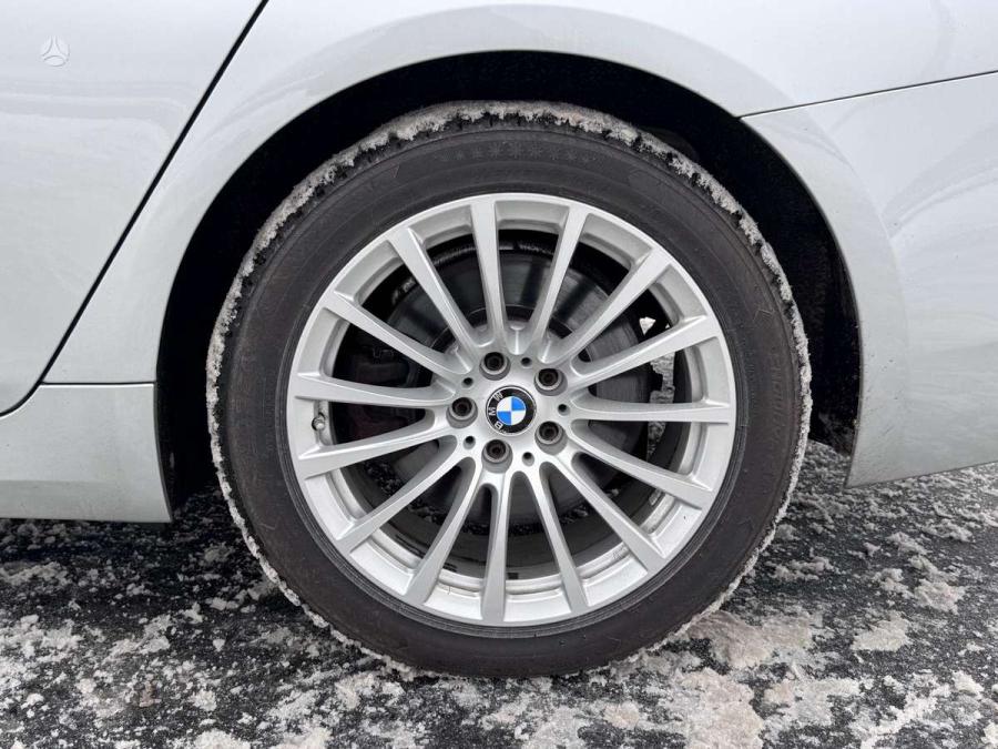 Pelēks BMW 530 2017 Viļņa, ar dzinēja tilpumu 3.00 L un nobraukumu 177 tūkst. km par 19990 €, foto 9 vietnē AUTOMOTO.COM.LV