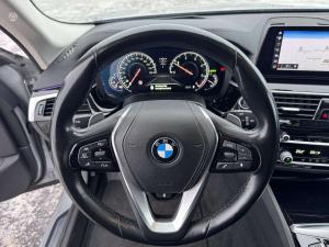 Pelēks BMW 530 2017 Viļņa, ar dzinēja tilpumu 3.00 L un nobraukumu 177 tūkst. km par 19990 €, foto 18 vietnē AUTOMOTO.COM.LV