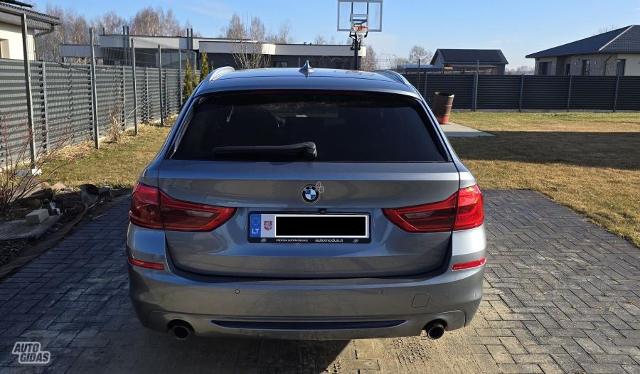 Grey BMW 530 2017 in Siauliai, with an engine capacity of 3.00 L and mileage of 304 thousand km for 18500 €, photo 13 on AUTOMOTO.COM.LV
