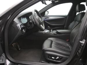 Pelēks BMW 530 2017 Viļņa, ar dzinēja tilpumu 2.00 L un nobraukumu 239 tūkst. km par 19199 €, foto 5 vietnē AUTOMOTO.COM.LV