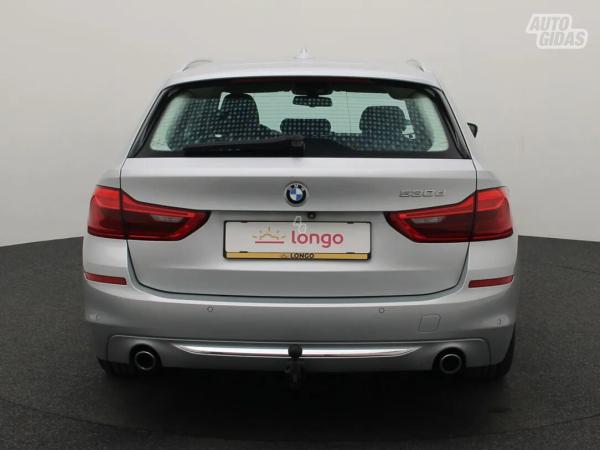 Grey BMW 530 2017 in Vilnius, with an engine capacity of 3.00 L and mileage of 205 thousand km for 19999 €, photo 5 on AUTOMOTO.COM.LV