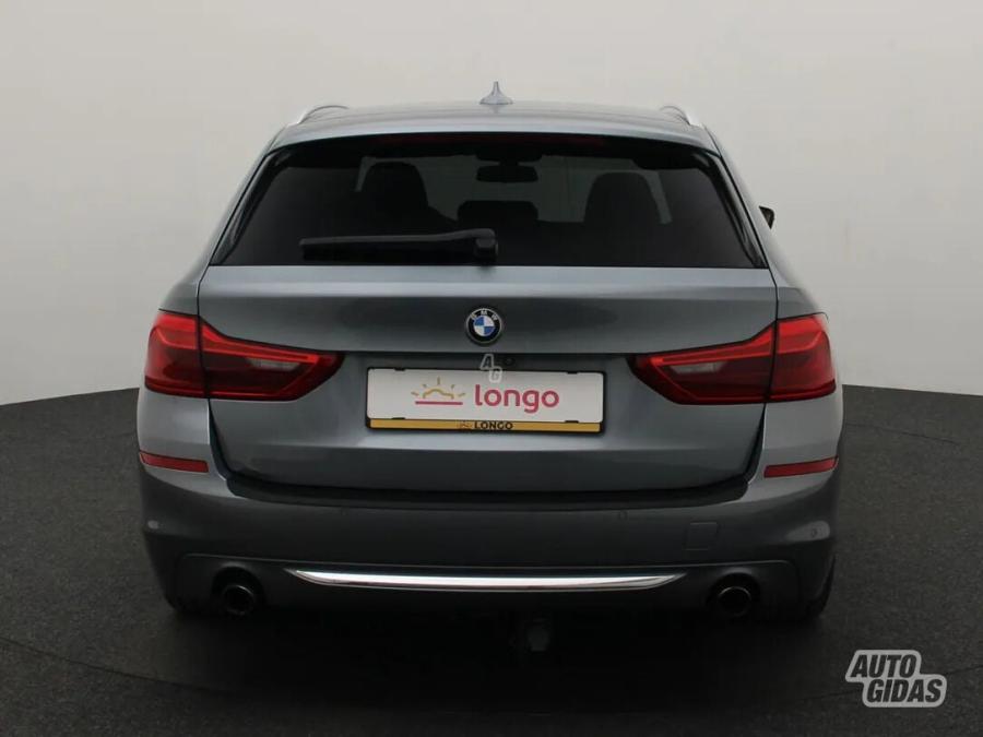Grey BMW 530 2017 in Vilnius, with an engine capacity of 3.00 L and mileage of 243 thousand km for 19799 €, photo 6 on AUTOMOTO.COM.LV