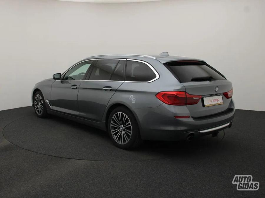 Grey BMW 530 2017 in Vilnius, with an engine capacity of 3.00 L and mileage of 243 thousand km for 19799 €, photo 8 on AUTOMOTO.COM.LV