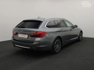 Grey BMW 530 2017 in Vilnius, with an engine capacity of 3.00 L and mileage of 243 thousand km for 19799 €, photo 9 on AUTOMOTO.COM.LV