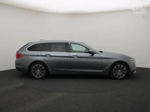 Grey BMW 530 2017 in Vilnius, with an engine capacity of 3.00 L and mileage of 243 thousand km for 19799 €, photo 10 on AUTOMOTO.COM.LV