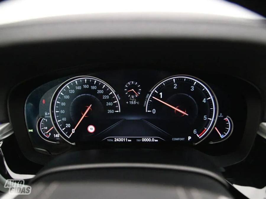 Grey BMW 530 2017 in Vilnius, with an engine capacity of 3.00 L and mileage of 243 thousand km for 19799 €, photo 20 on AUTOMOTO.COM.LV